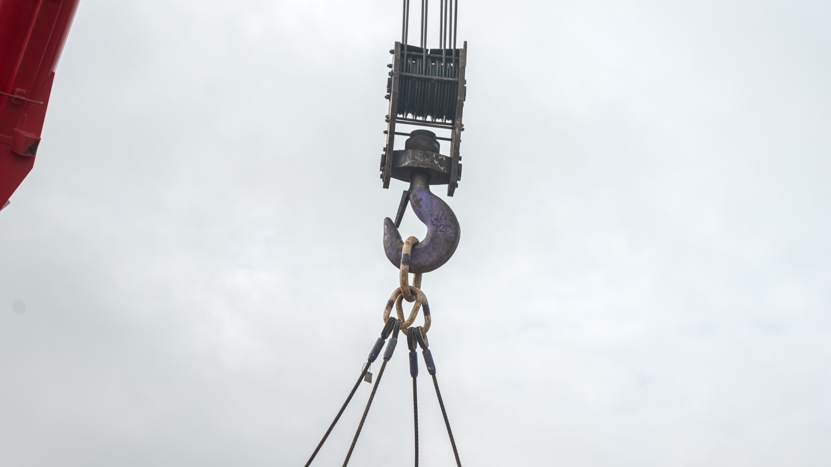 Wire Rope Sling Safety Guide: Avoid Costly Lifting Failures